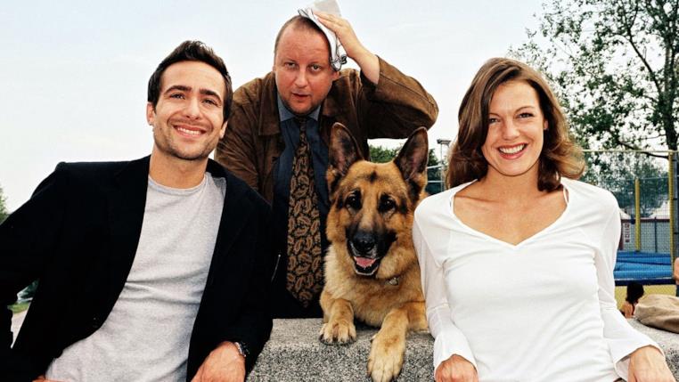 Guida TV Serie TV: Scopri le serie in programmazione e gli orari di ...